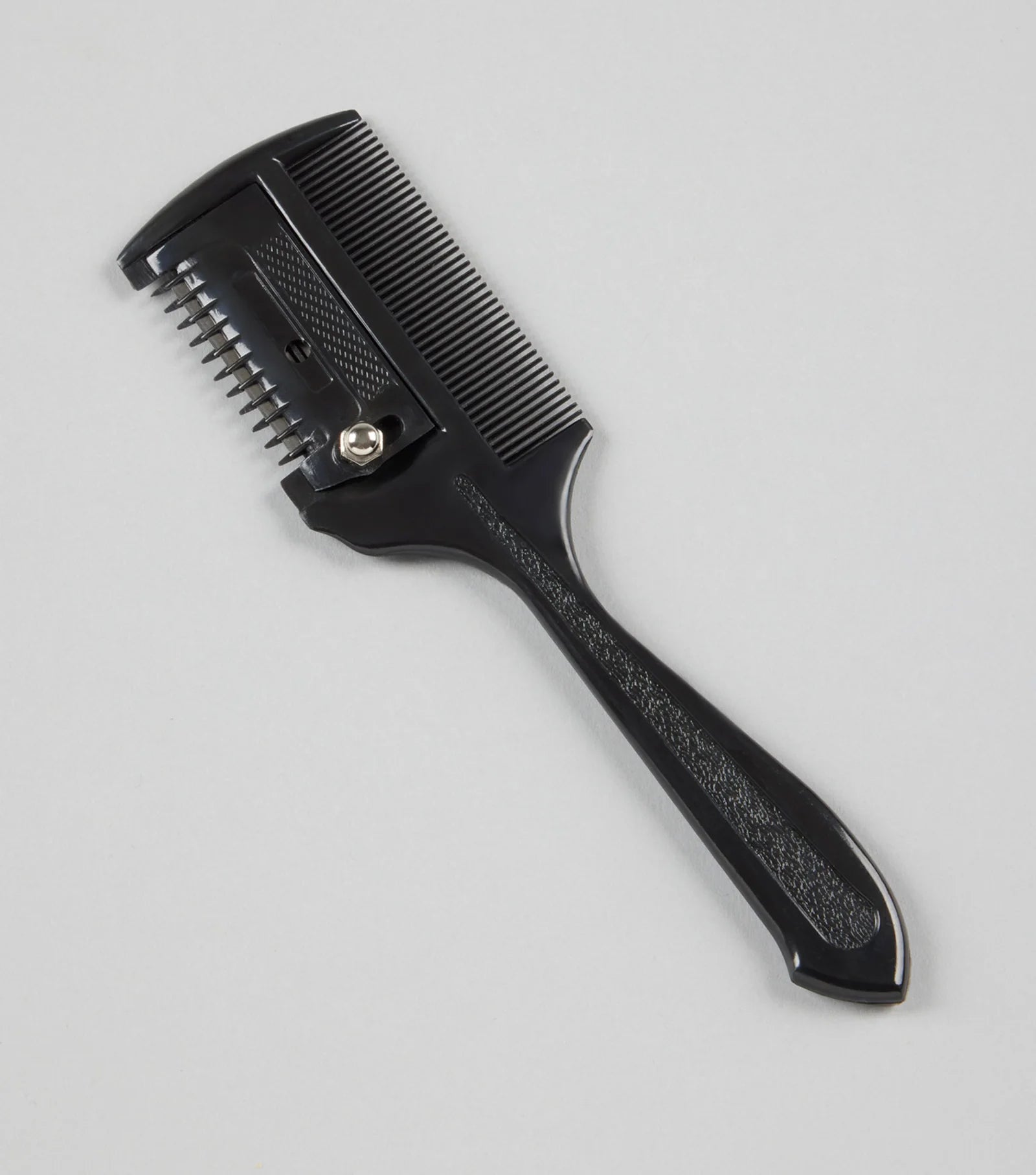 Black Plastic Mane Thinning Comb – Tack N More